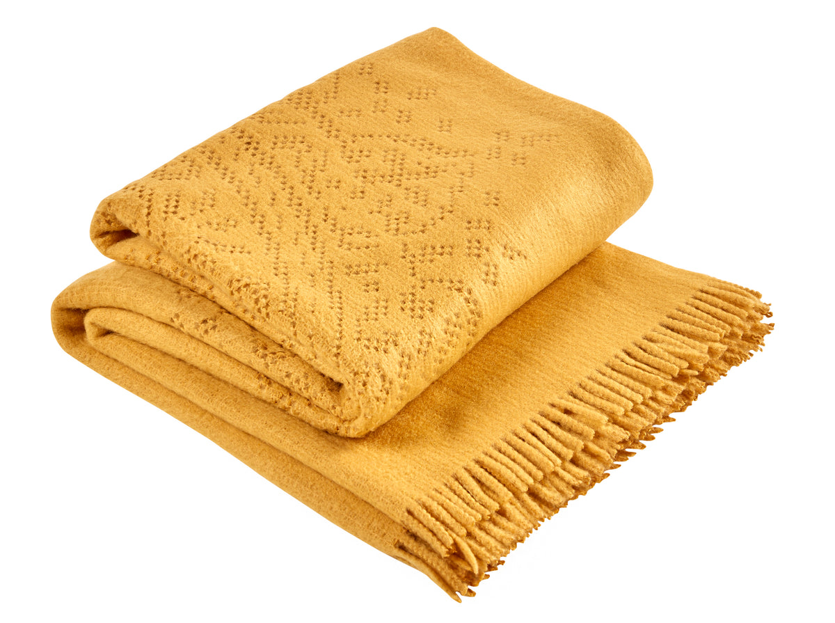 Christy Lace Throw – Radio Times Shop